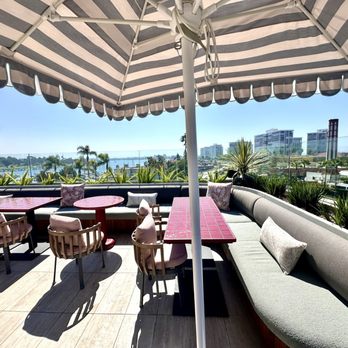 DIVE - Updated November 2025 - 118 Photos & 69 Reviews - 1417 Orange ...