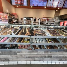 RANDY’S DONUTS - Updated July 2025 - 576 Photos & 416 Reviews - 8721 ...