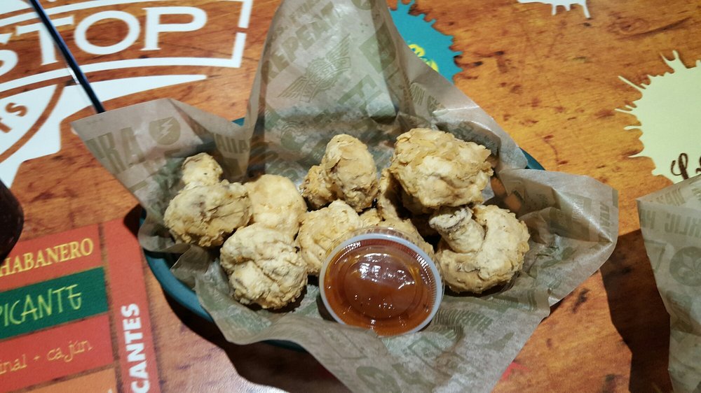 WINGSTOP - Aguayo 12, México, D.F., Mexico - American - Restaurant ...