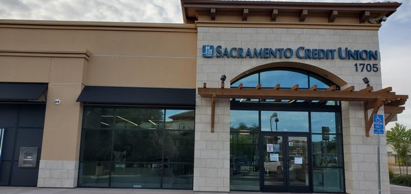 SACRAMENTO CREDIT UNION - Updated December 2025 - 1705 Iron Point Rd ...