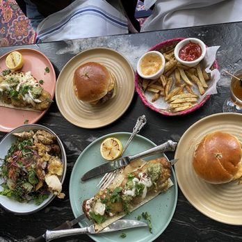 BEATNIK ON THE RIVER - Updated March 2025 - 2343 Photos & 946 Reviews ...