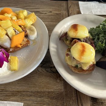 GOOFY CAFE & DINE - Updated September 2024 - 5821 Photos & 3615 Reviews ...