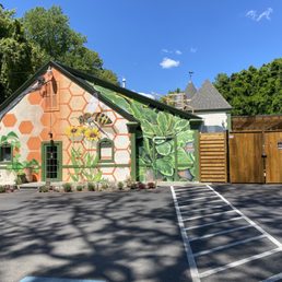 GARTEN - Updated March 2025 - 170 Photos & 129 Reviews - 849 Baltimore ...