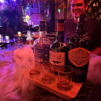 KAONA ROOM - Updated October 2025 - 135 Photos & 58 Reviews - 1600 NE ...