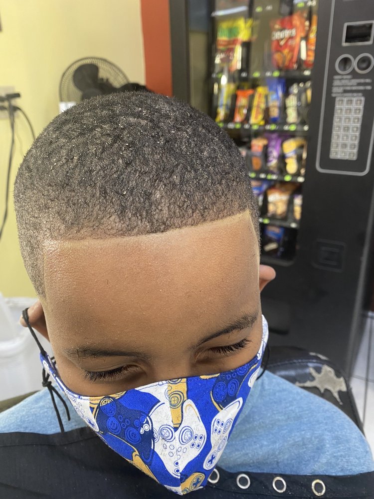 BEST CUTZ BARBER SHOP - Updated January 2025 - 45 Photos - 5392 N Henry ...