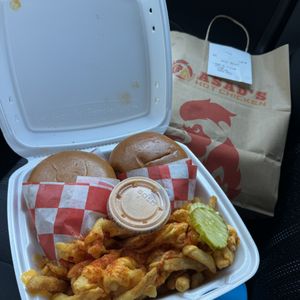IFFY’S HOT CHICKEN - Updated August 2024 - 14 Reviews - 675 High St ...