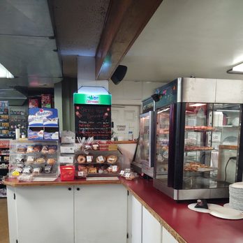 DAYTON COUNTRY STORE - Updated December 2025 - 1103 New County Rd ...