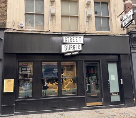 GORDON RAMSAY STREET BURGER - 13-14 Maiden Ln, London, United Kingdom ...