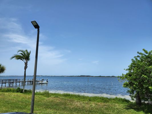 RIVER ROCKS DINING DOCKSIDE - Updated December 2025 - 325 Photos & 542 ...