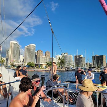 PINK SAILS WAIKIKI - 672 Photos & 462 Reviews - 1 Holomoana St ...