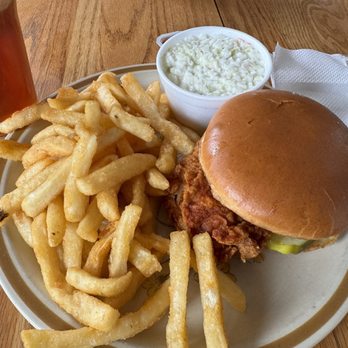 CHUCKS HOT CHICKEN - Updated October 2025 - 13 Reviews - 231 Arnold ...