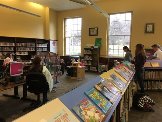 ORCHARD PARK PUBLIC LIBRARY - Updated December 2025 - 14 Photos - S ...