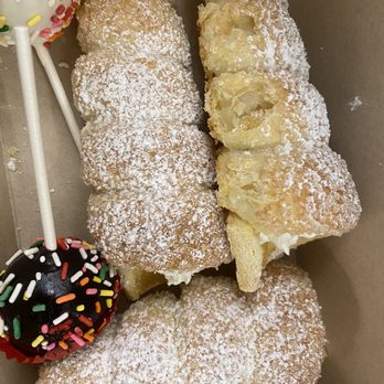 QUEEN’S BAKERY - Updated July 2024 - 406 Photos & 347 Reviews - 809 N ...