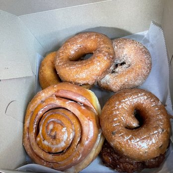 DONUT RUN - Updated July 2024 - 335 Photos & 205 Reviews - 6904 4th St ...