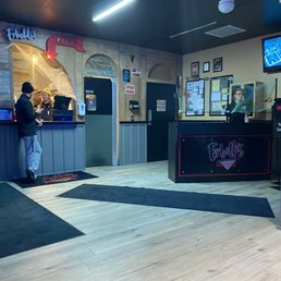 ERBELLI’S GOURMET PIZZERIA, ITALIAN BISTRO & PUB - Updated October 2025 ...