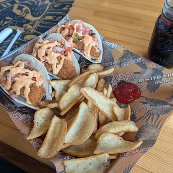 RUSTED CROW ON THE LAKE - Updated October 2025 - 158 Photos & 86 ...