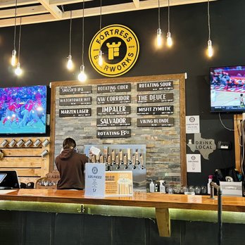 FORTRESS BEERWORKS - Updated December 2025 - 88 Photos & 71 Reviews ...
