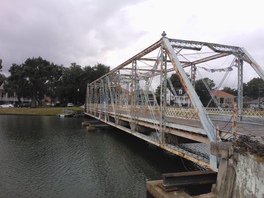 MAGNOLIA BRIDGE - Updated July 2025 - 21 Photos & 11 Reviews - Corner ...
