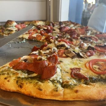 LEUCADIA PIZZERIA & ITALIAN RESTAURANT - Updated July 2025 - 383 Photos ...