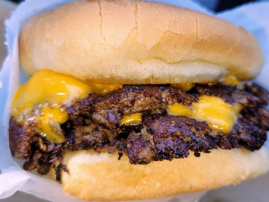 SESPE BURGER - Updated October 2025 - 12 Reviews - 95 Town Center Ave ...