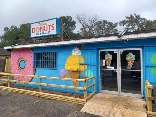 DELICIOUS DONUTS - Updated August 2025 - 27 Photos & 38 Reviews - 702 ...