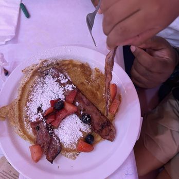 HIGH NOON BRUNCHERY - Updated August 2024 - 362 Photos & 118 Reviews ...