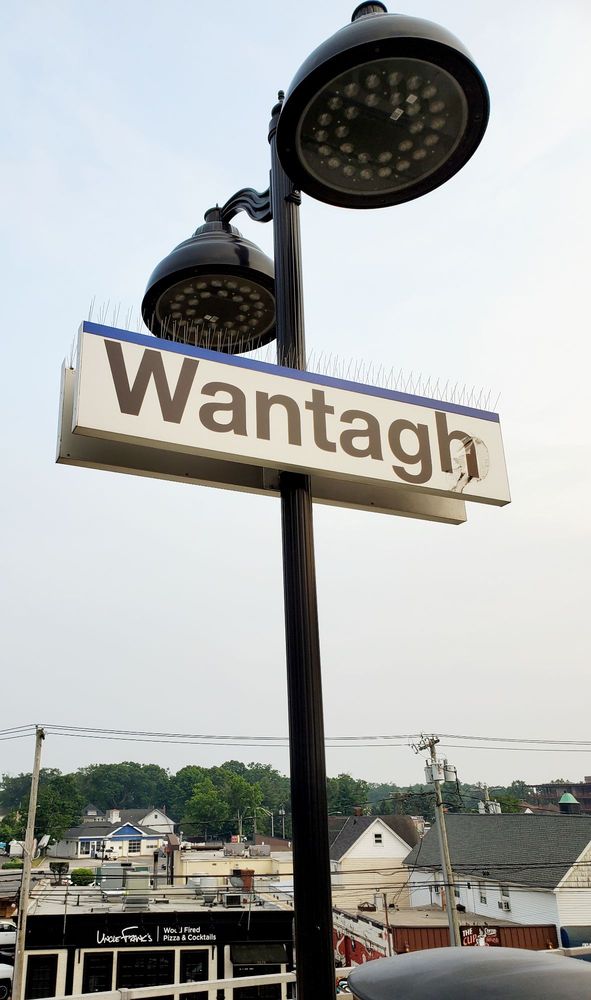 WANTAGH LIRR STATION - Updated October 2025 - 10 Reviews - Sunrise Hwy ...