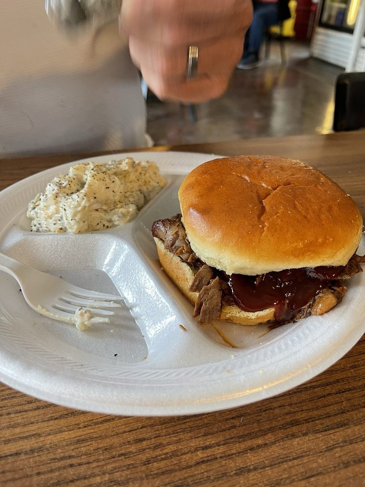 HOG WILD PIG CRAZY BAR-BQ - Updated January 2026 - 75 Photos & 73 ...