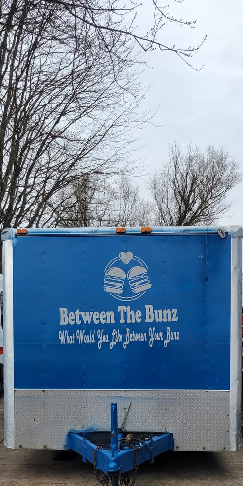 BETWEEN THE BUNZ - Updated December 2025 - 6165 Old Columbus Rd ...