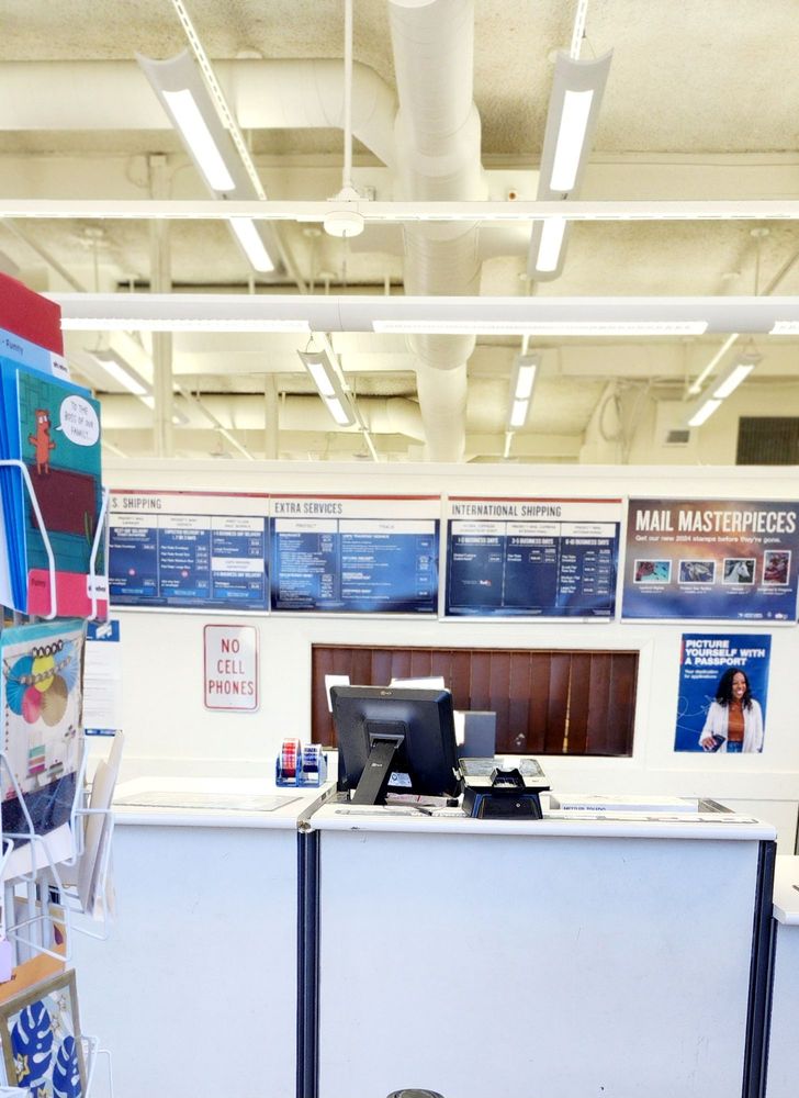 US POST OFFICE - Updated July 2025 - 10 Photos & 54 Reviews - 2101 Pear ...