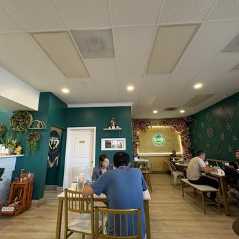 D-D DELIGHT RESTAURANT - Updated November 2024 - 2380 Photos & 1009 ...