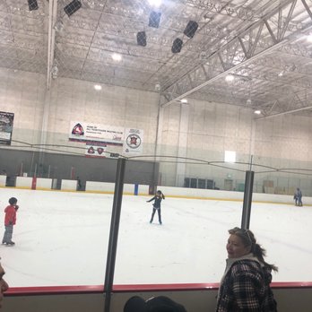Center Ice Skating Arena - 142 Photos & 107 Reviews - Skating Rinks ...