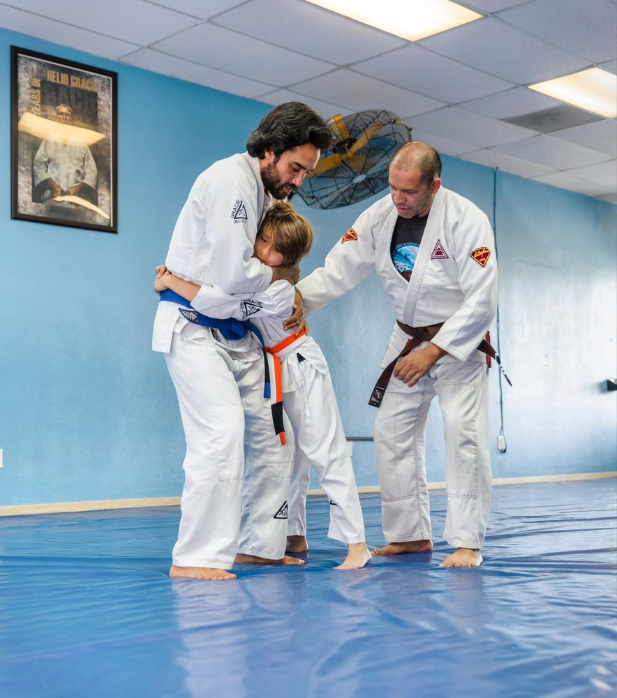 GRACIE JIU-JITSU HUNTINGTON BEACH - Updated May 2024 - 52 Photos & 48 Reviews - 9887 Hamilton ...
