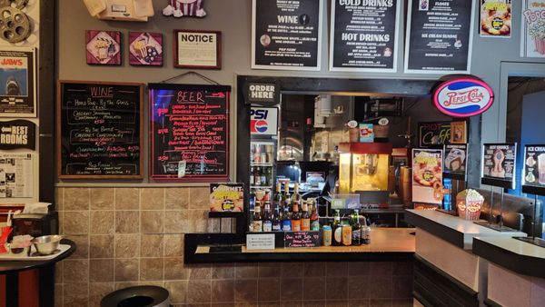 THE SCREENING ROOM CINEMA CAFE - Updated December 2025 - 125 Photos ...