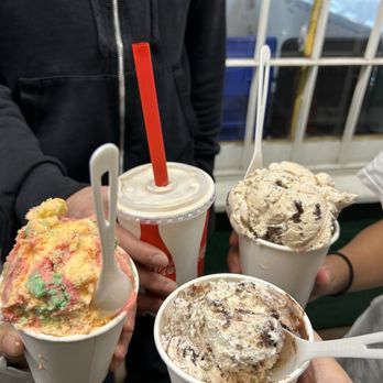 CLANCY’S ICE CREAM PARLOUR - Updated March 2025 - 815 Photos & 1033 ...