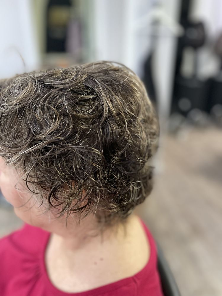 BOMBSHELL BEAUTY BAR - Updated February 2025 - 50 Photos & 12 Reviews ...