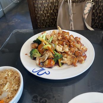 MULAN ASIAN BISTRO EAST - Updated October 2024 - 161 Photos & 127 ...