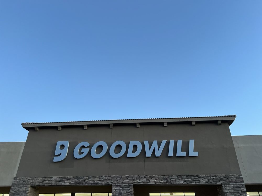 GOODWILL - Updated December 2025 - 21 Photos & 29 Reviews - 575 W ...