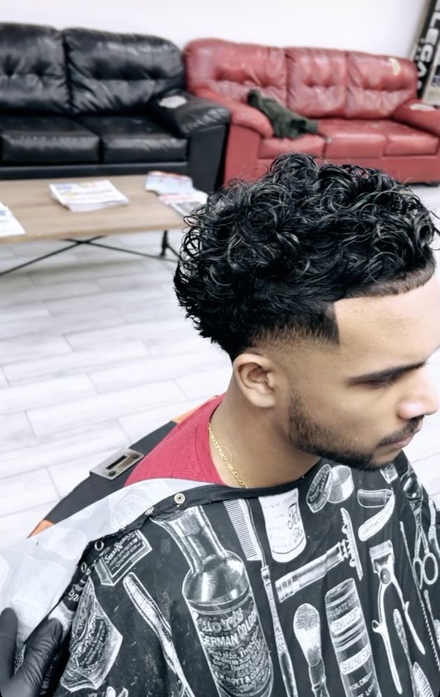 MR BARBER - Updated January 2026 - 17 Photos - 9500 W Lincoln Hwy ...