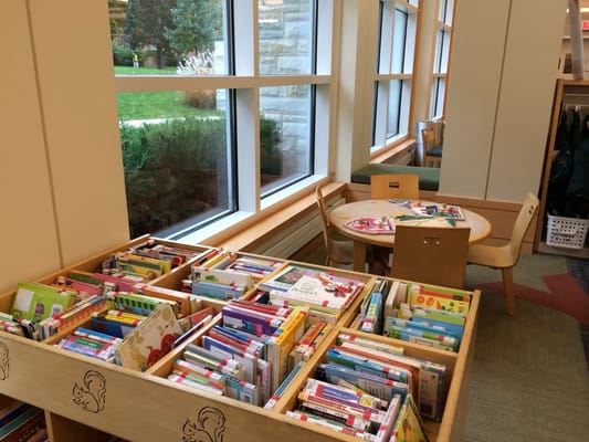 ELMHURST PUBLIC LIBRARY - Updated September 2024 - 69 Photos & 82 ...