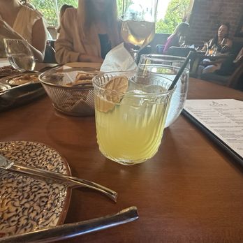 AGORA MIDTOWN - Updated July 2025 - 294 Photos & 413 Reviews - 92 ...