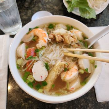 PHO CHANDLER - Updated July 2024 - 606 Photos & 920 Reviews - 4055 S ...