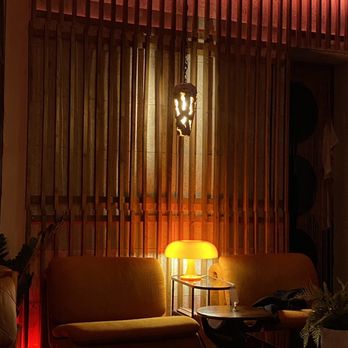 GEMINI ROOM - Updated December 2024 - 125 Photos & 77 Reviews - 1101 E ...