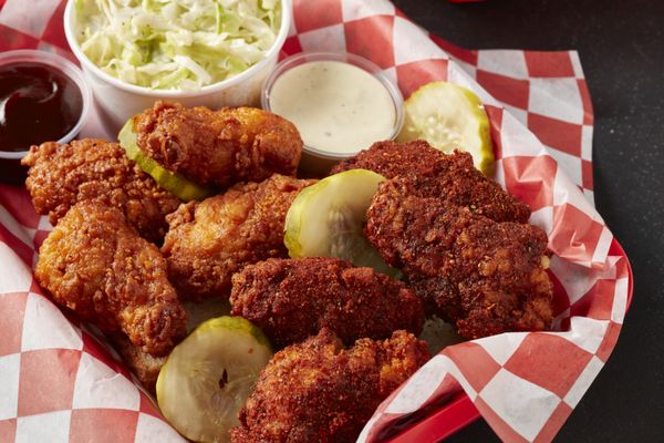 HOWLIN’ WILLY’S HOT CHICKEN - Updated July 2025 - 11 Photos & 23 ...