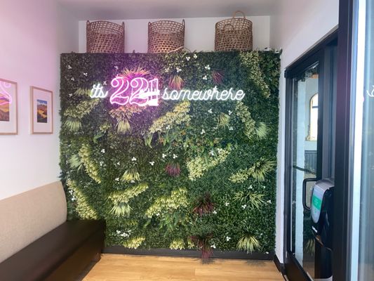 221 TAP & TABLE - Updated September 2024 - 12 Photos & 25 Reviews ...