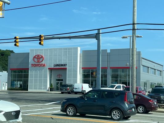 LANGWAY TOYOTA OF NEWPORT - Updated May 2026 - 26 Photos & 64 Reviews ...