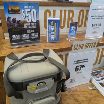 BASS PRO SHOPS - Updated January 2026 - 190 Photos & 95 Verified ...