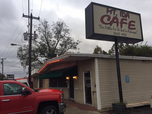 MOUNT IDA CAFE - 26 Photos & 31 Reviews - 978 Us-270, Mount Ida, AR - Yelp