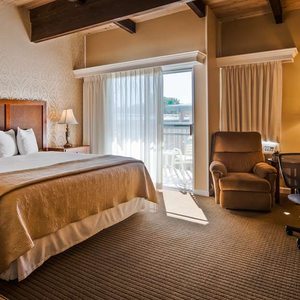 LAVENDER INN BY THE SEA - 169 Photos & 171 Reviews - Hotels - 206 ...