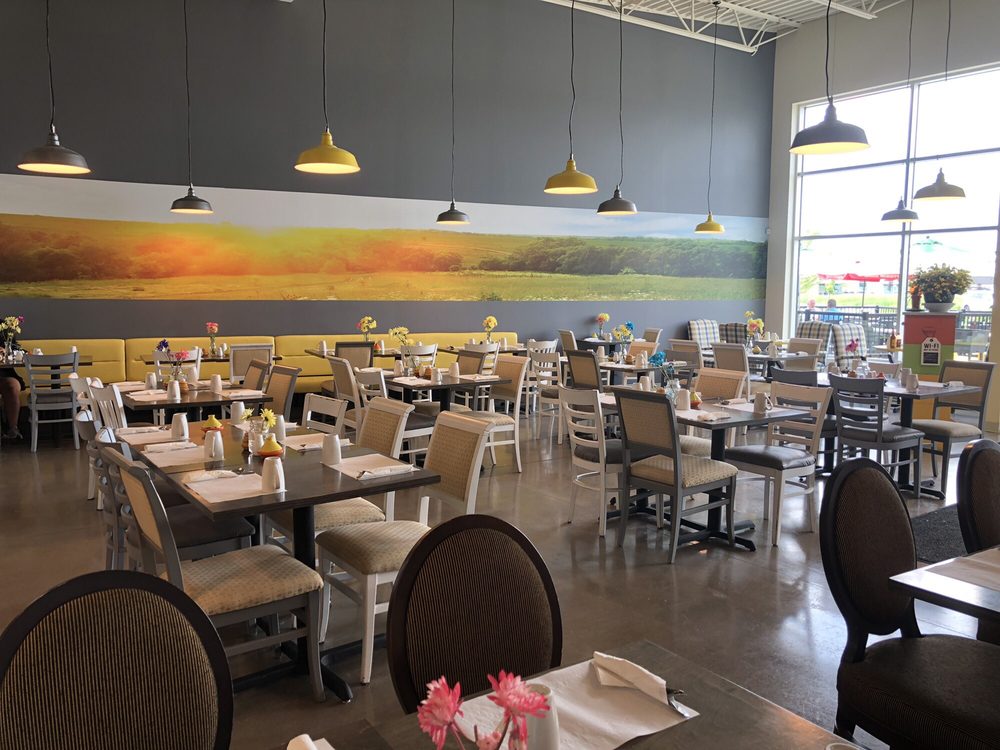 BEEZ - Updated April 2024 - 19 Photos - 1463-108 Boulevard Lionel ...